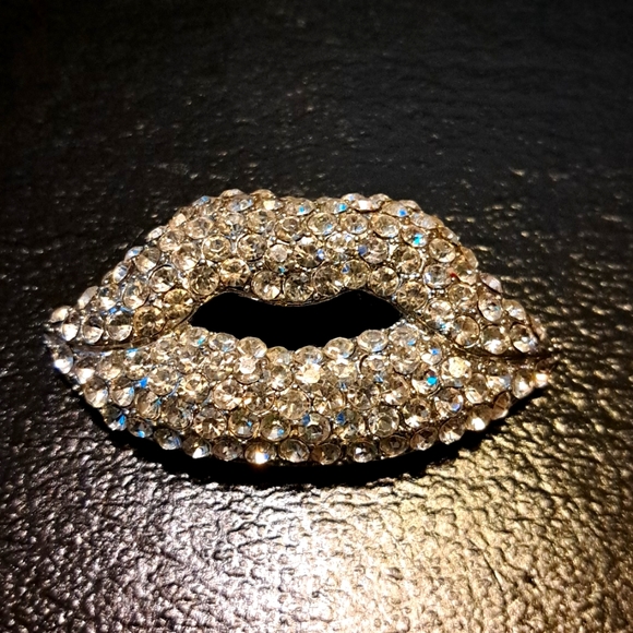 Jewelry | Vintage Rhinestone Lips Charm | Poshmark